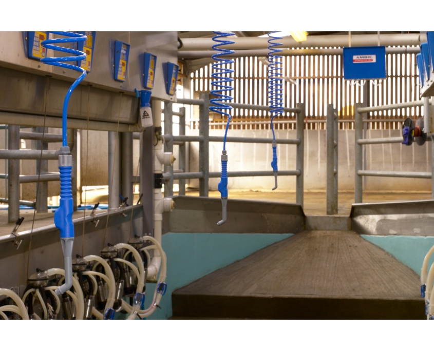 Image Gallery: Teat Spraying | Classic Teat Spray System | AMBIC ...
